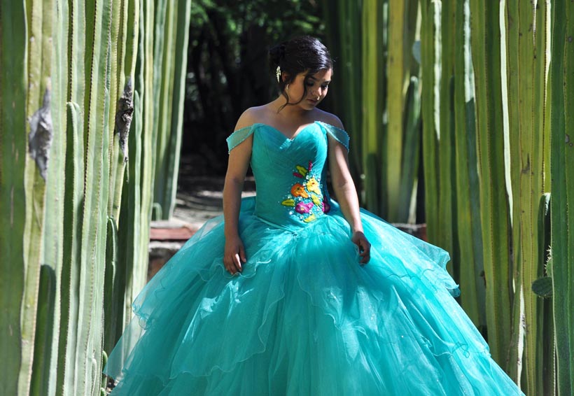 Acción de Gracias por los XV años de Jairi Ileana - El Imparcial de Oaxaca