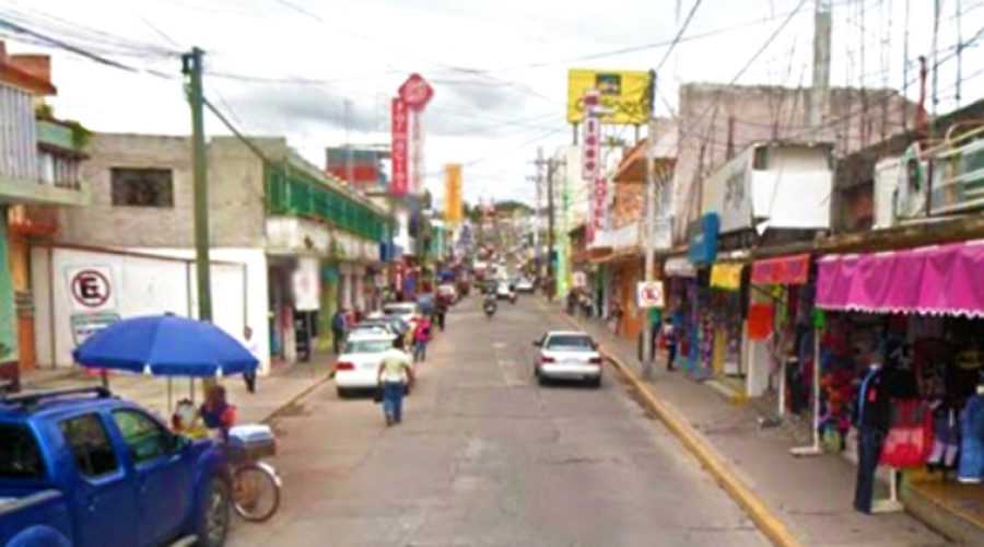 Taxista ebrio choca contra suburban en calles de Huajuapan - El ...
