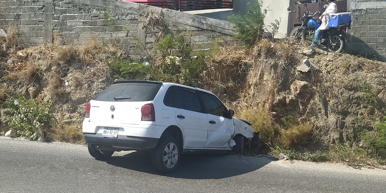 Aparatoso choque en Lomas de Galindo, Salina Cruz - El Imparcial de Oaxaca