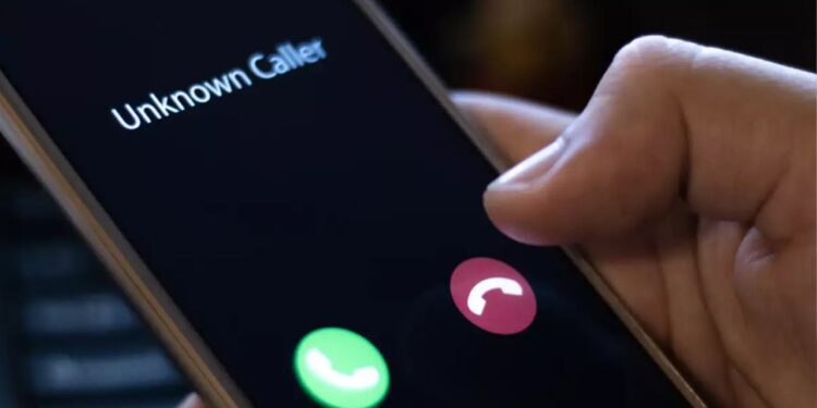 ¿Cansado de las llamadas de bancos? Así puedes bloquearlas