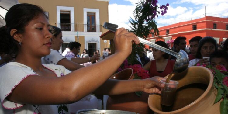 ¿Qué es el Viernes de Samaritana en Oaxaca y por qué es tan colorido ...
